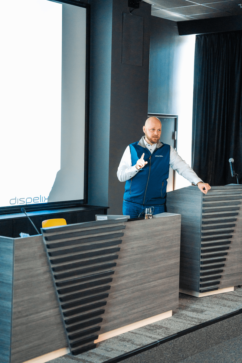 A unique career in the AR industry! - Dispelix