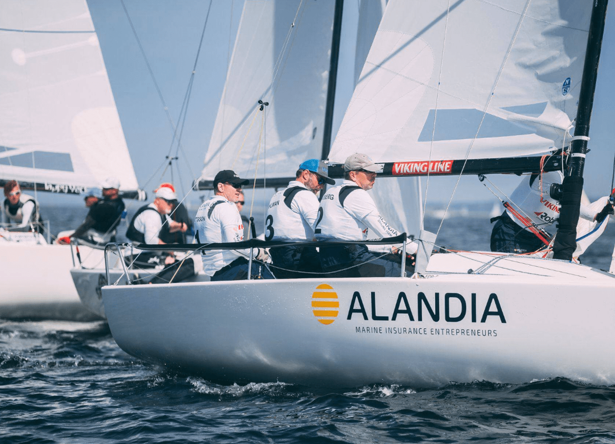 A unique career - Alandia