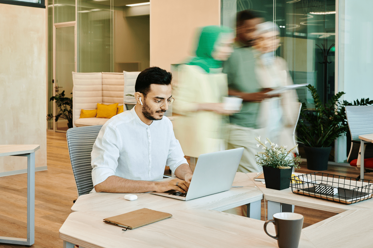 A unique career - Ejad